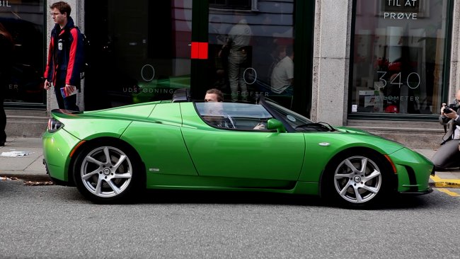 Tesla Roadster Sport - - Gamereactor
