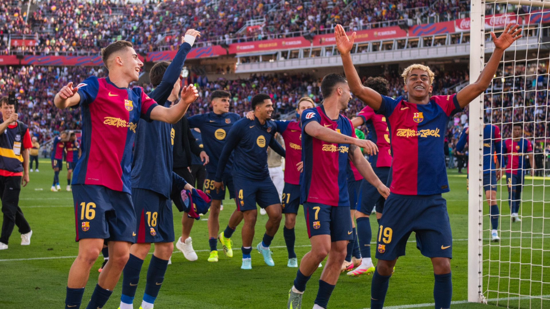 Barcelona sikrer sig LaLiga-titlen i episk 4-3-sejr over Real Madrid ...