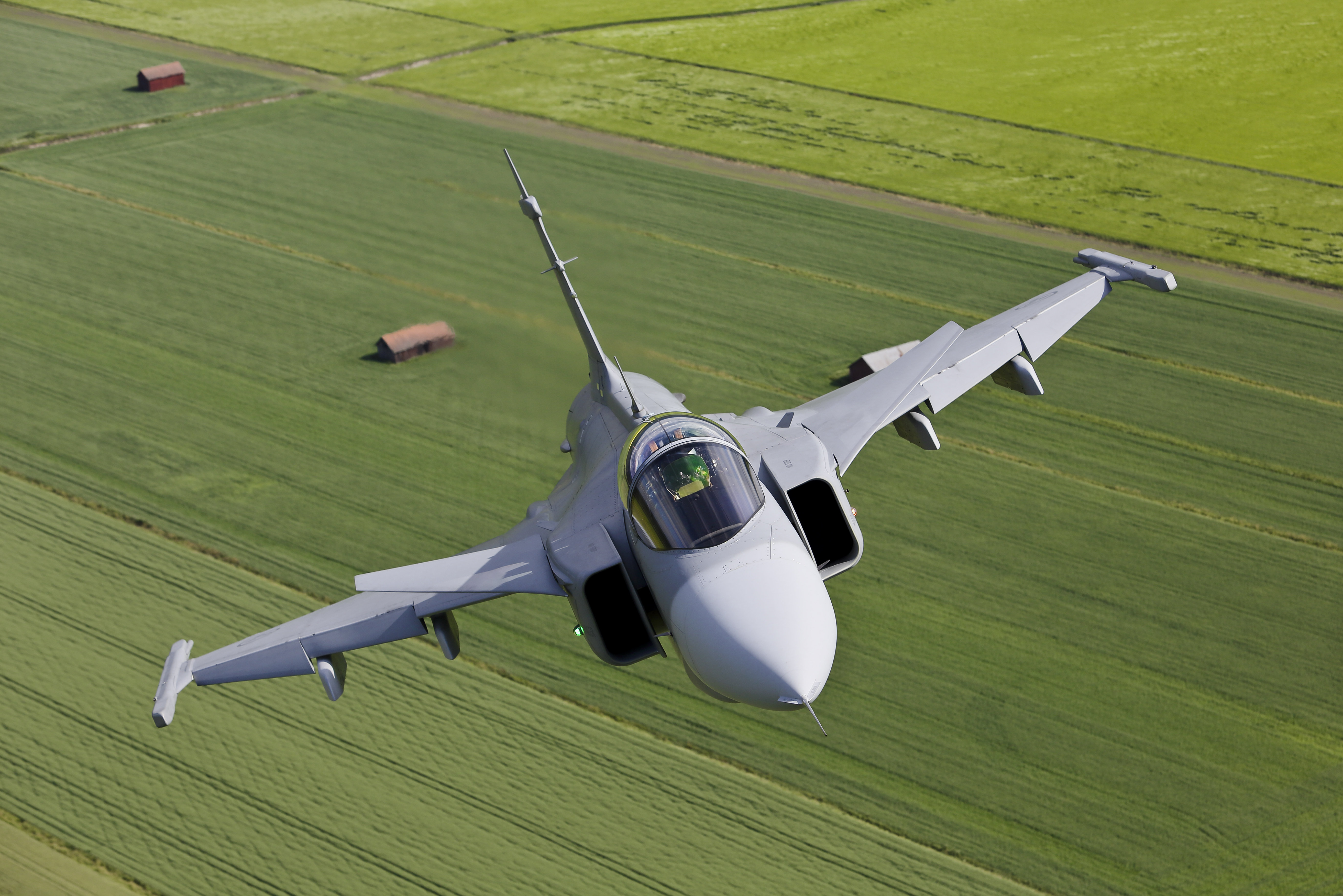 Sveriges JAS 39 Gripen jagerfly får deres NATO-debut - - Gamereactor