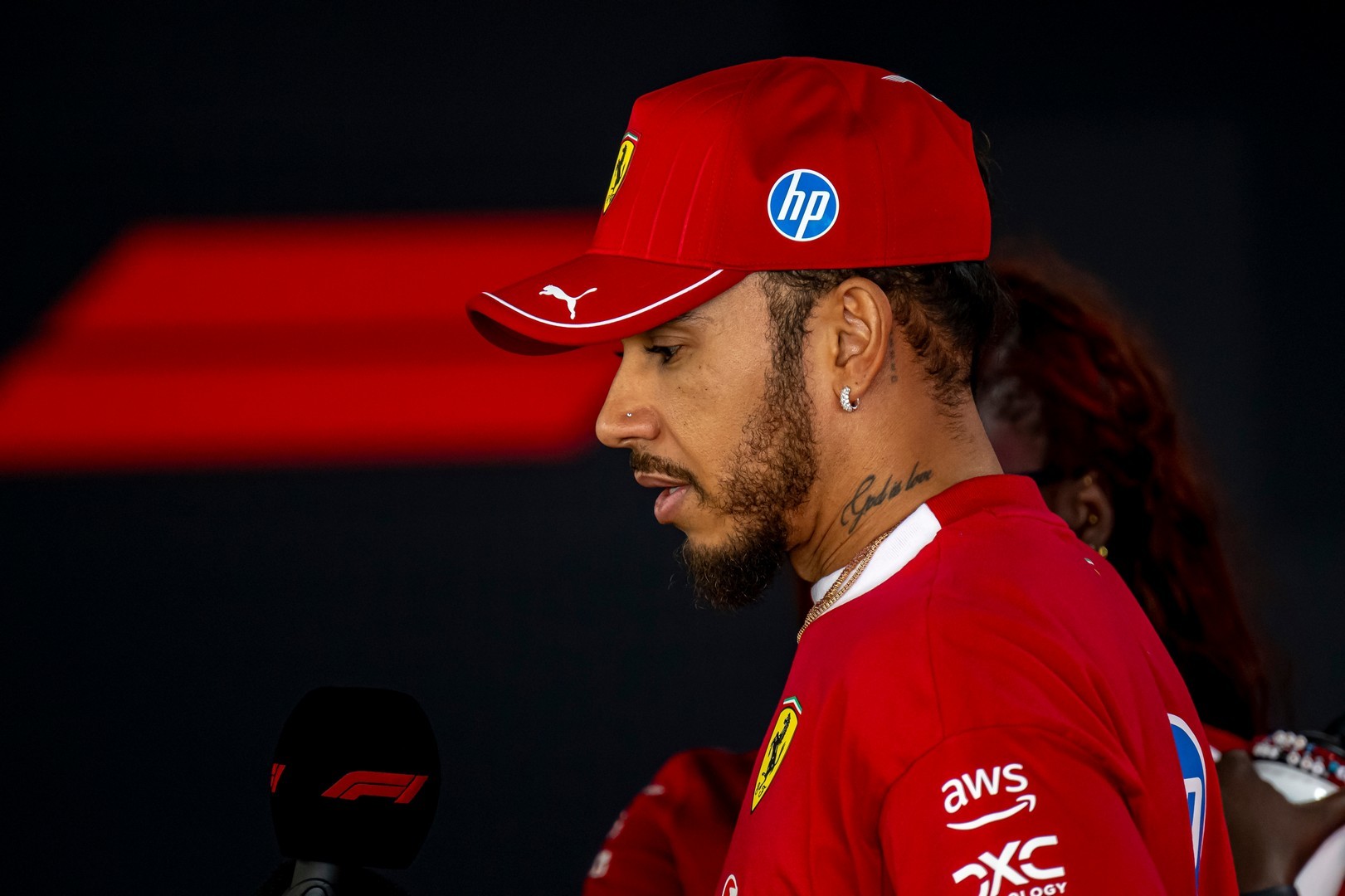 Lewis Hamilton slår sig selv, men hans tidligere chef muntrer ham op ...