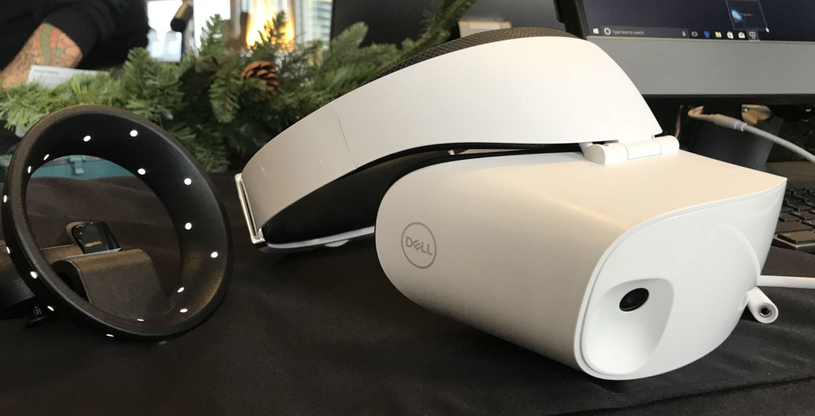 Dell introducerer deres eget VR-headset - - Gamereactor