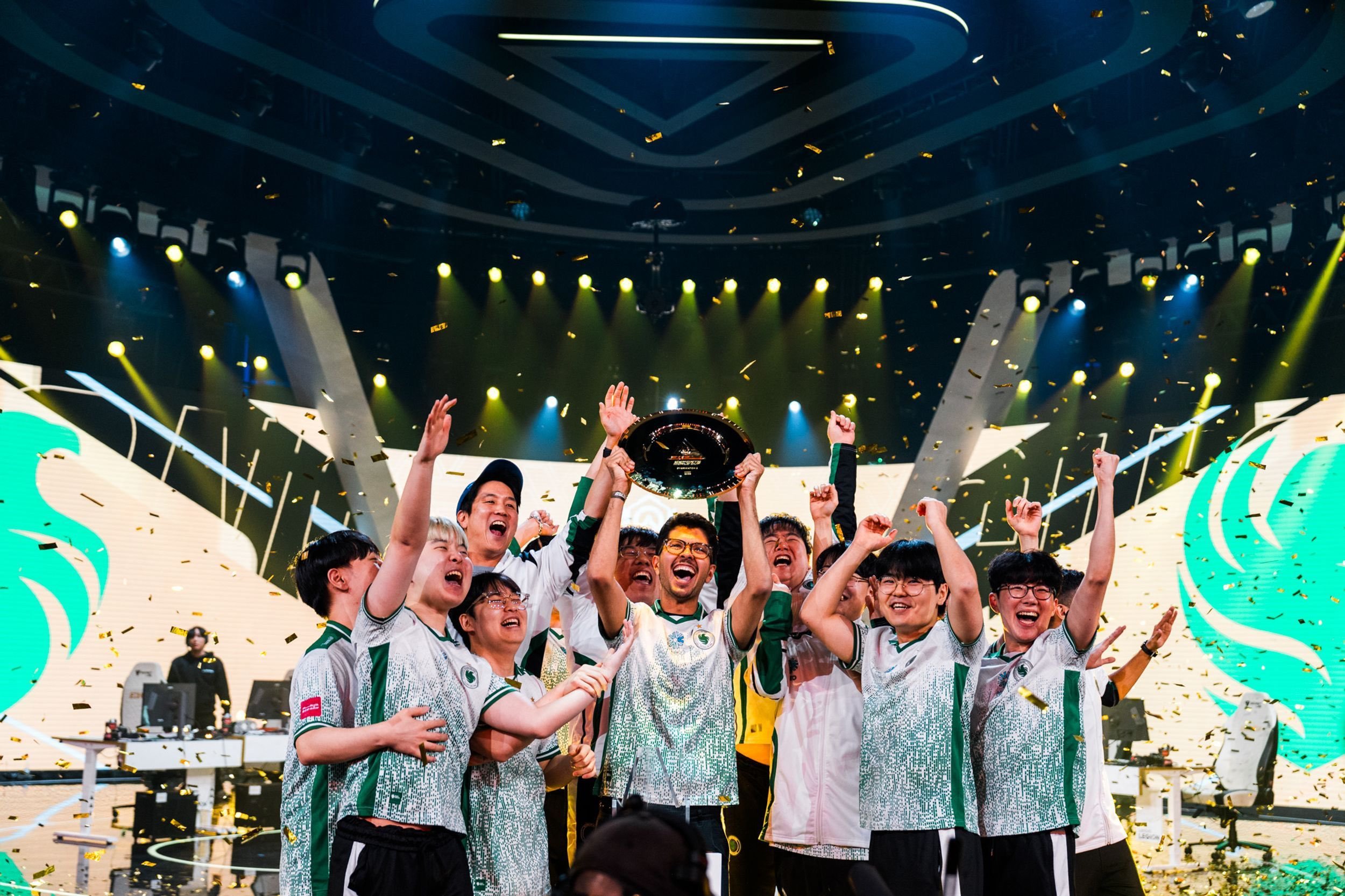 Esports World Cup: Team Falcons vinder OWCS Midseason Championship ...