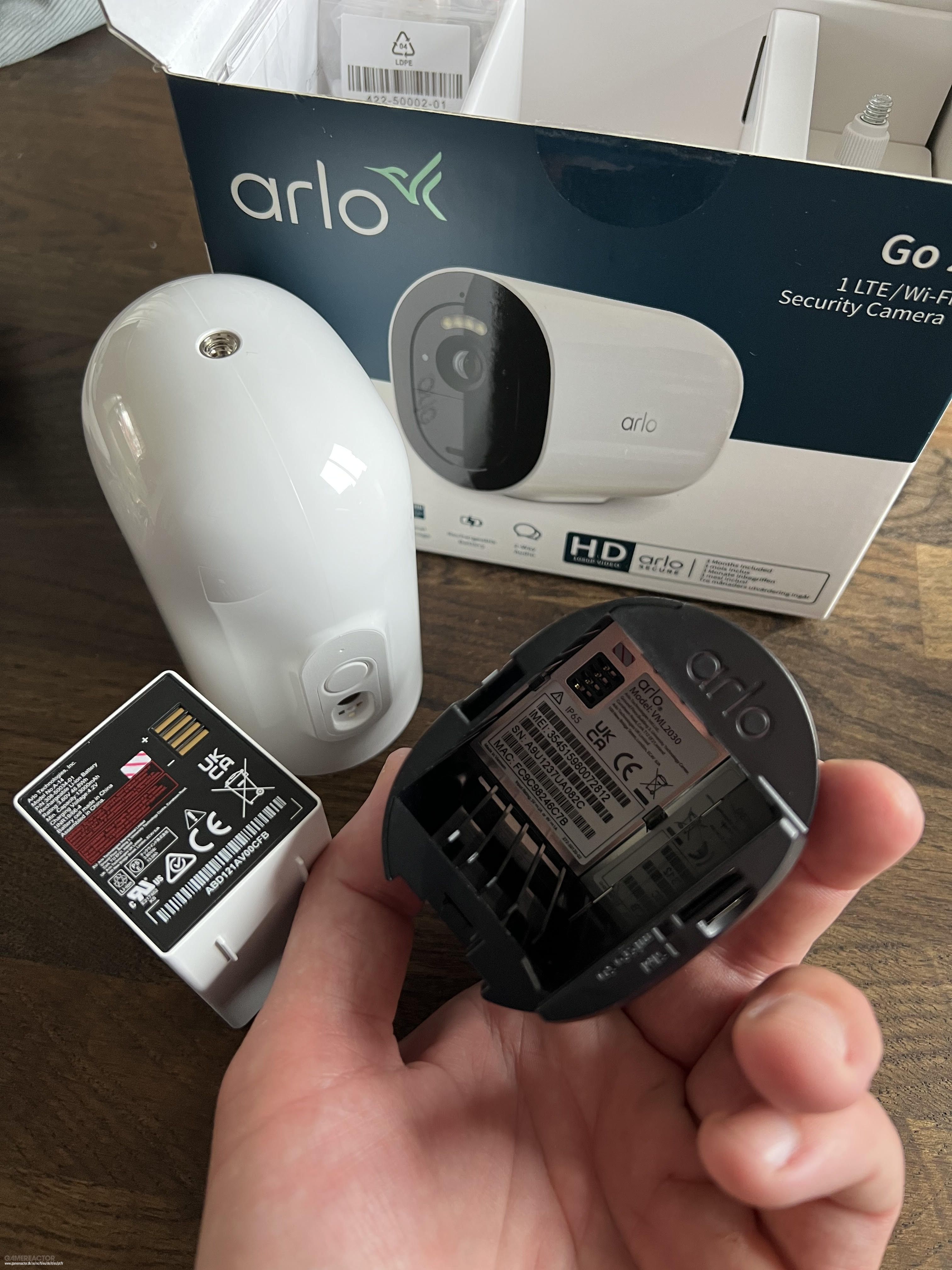 Arlo Go 2