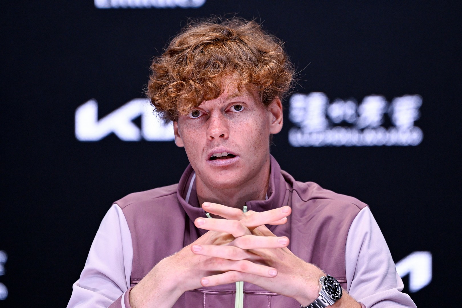 Jannik Sinner begynder at forsvare sin ATP Finals-titel mod Felix Auger ...