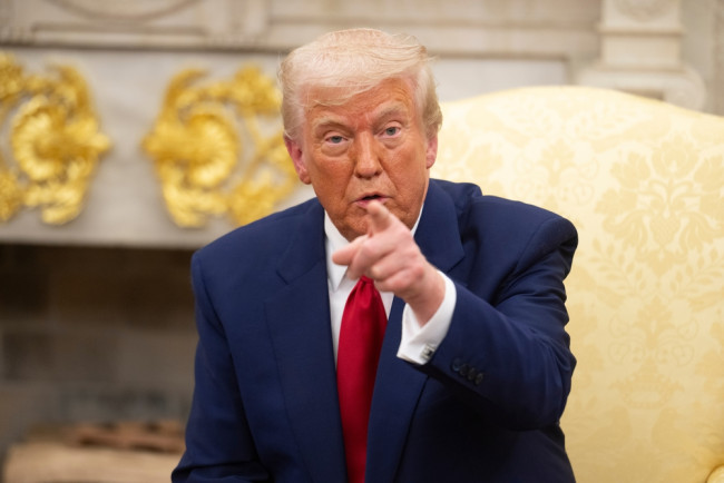 Trump slår ud mod allierede: "Begynd at lære at kæmpe for dig selv" og ...